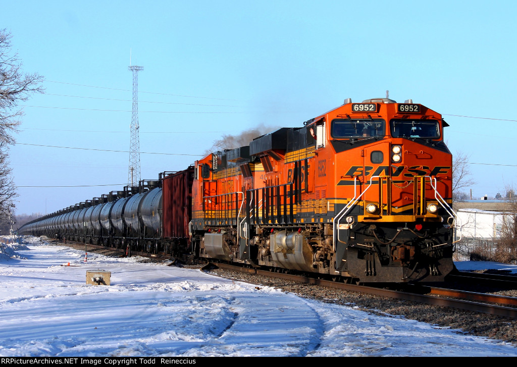 BNSF 6952